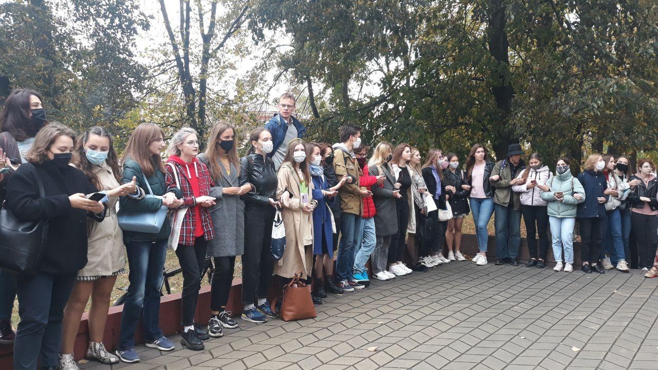 MSLU Students Took Part in an Action of Solidarity With Dzmitry Mazura ...